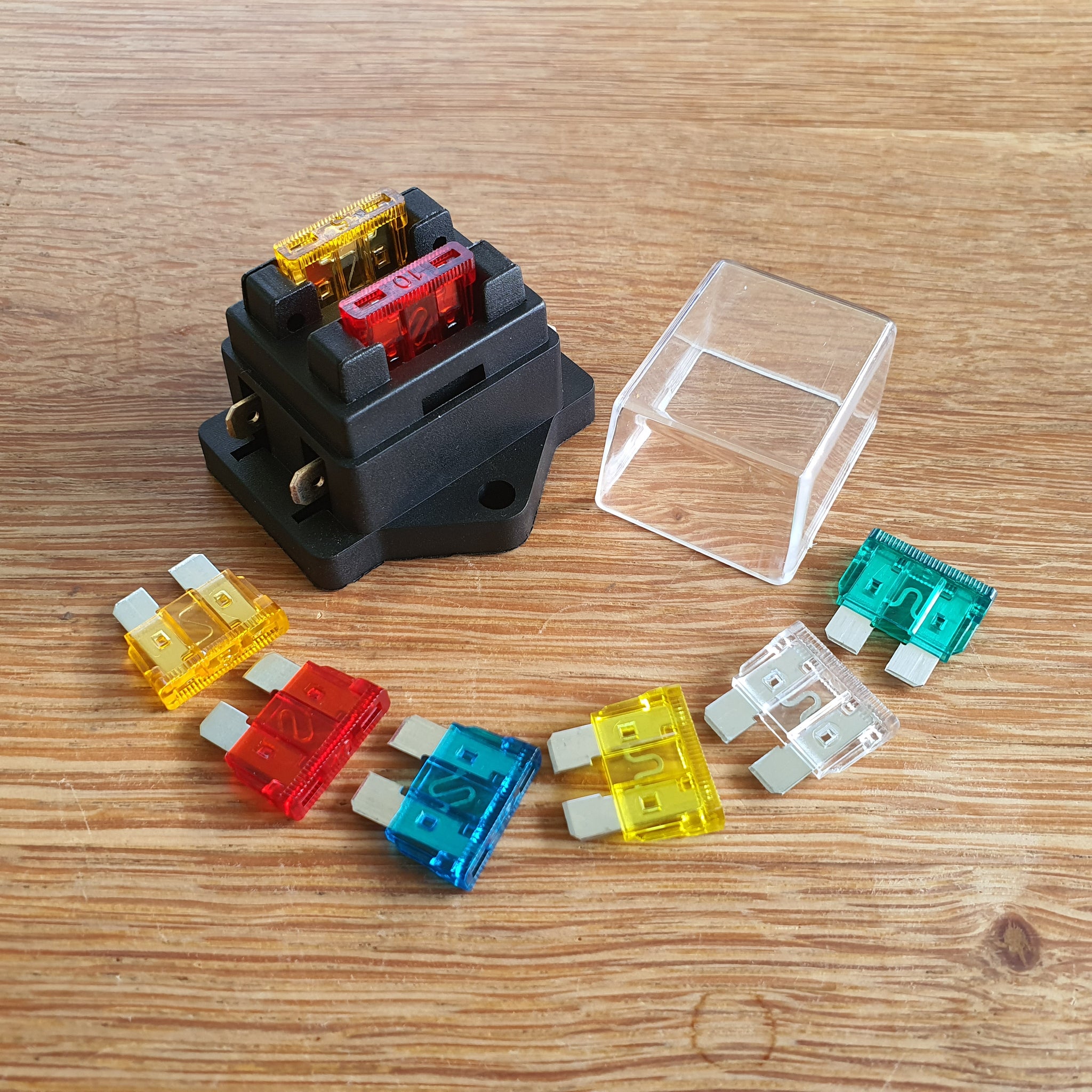 Two Way Fuse Holder with Blade Fuses – Kickstart Kamper